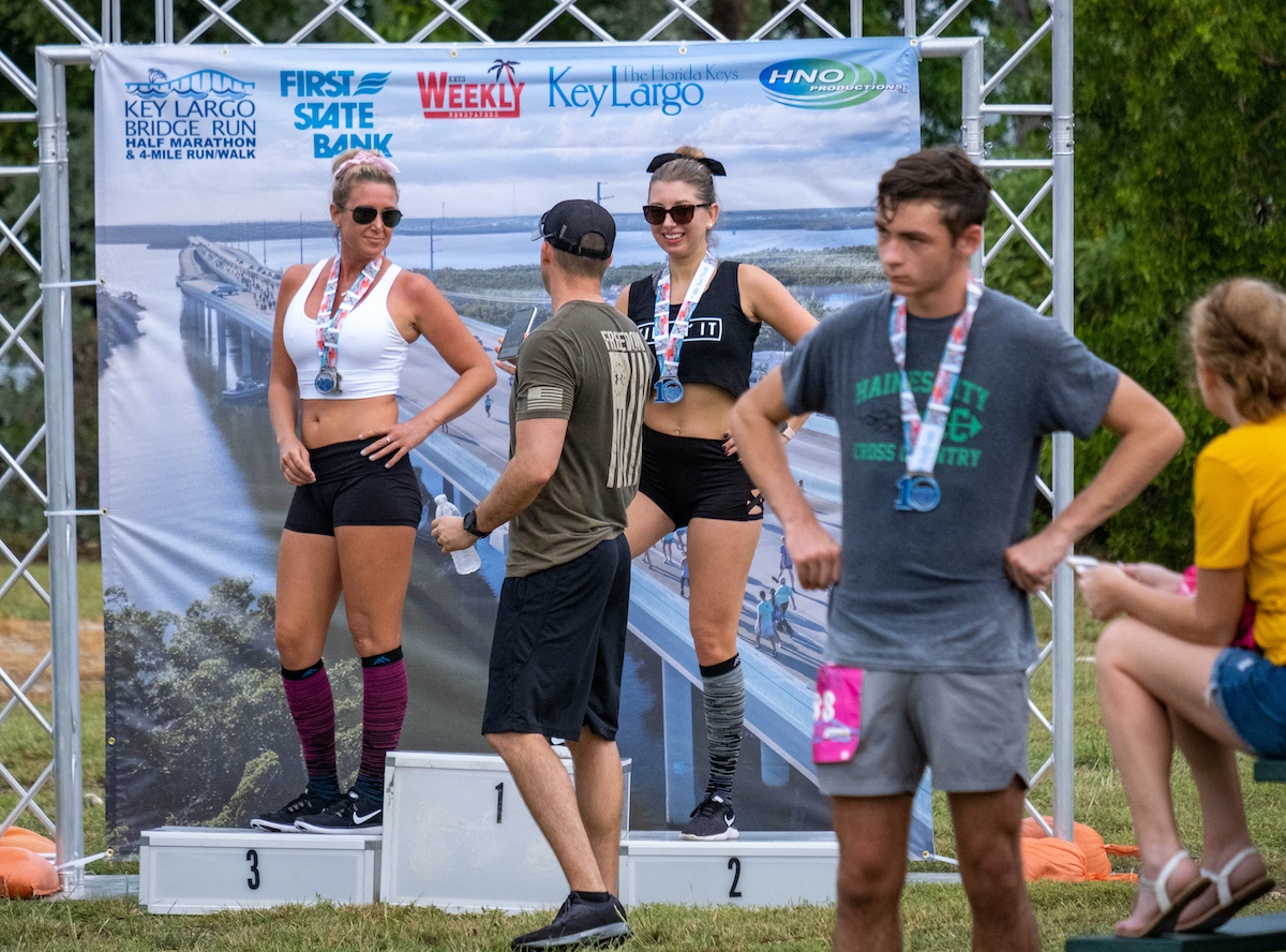 Hundreds trek across Jewfish Creek Bridge
