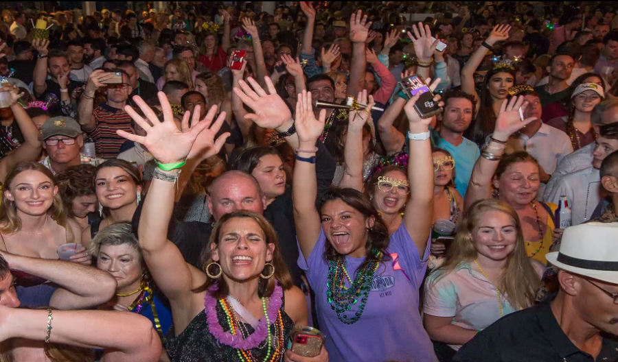 CAN KEY WEST CONTROL NEW YEAR'S EVE CROWDS? NO DECISION YET.