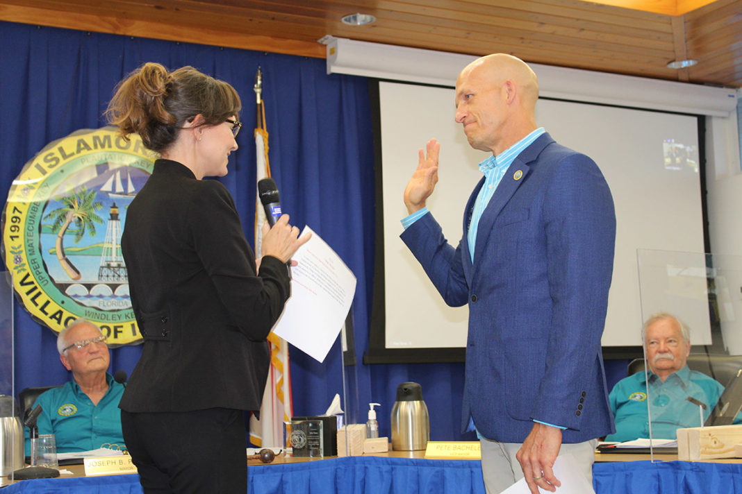 ISLAMORADA COUNCIL MEETING GETS HEATED OVER PROPOSAL TO LIMIT OUTSIDE ...