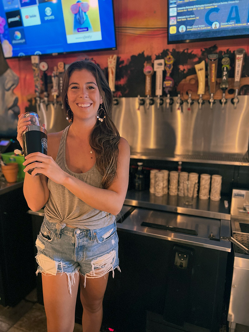 FLORIDA KEYS TABLE: FOOD, DRINKS & PEOPLE