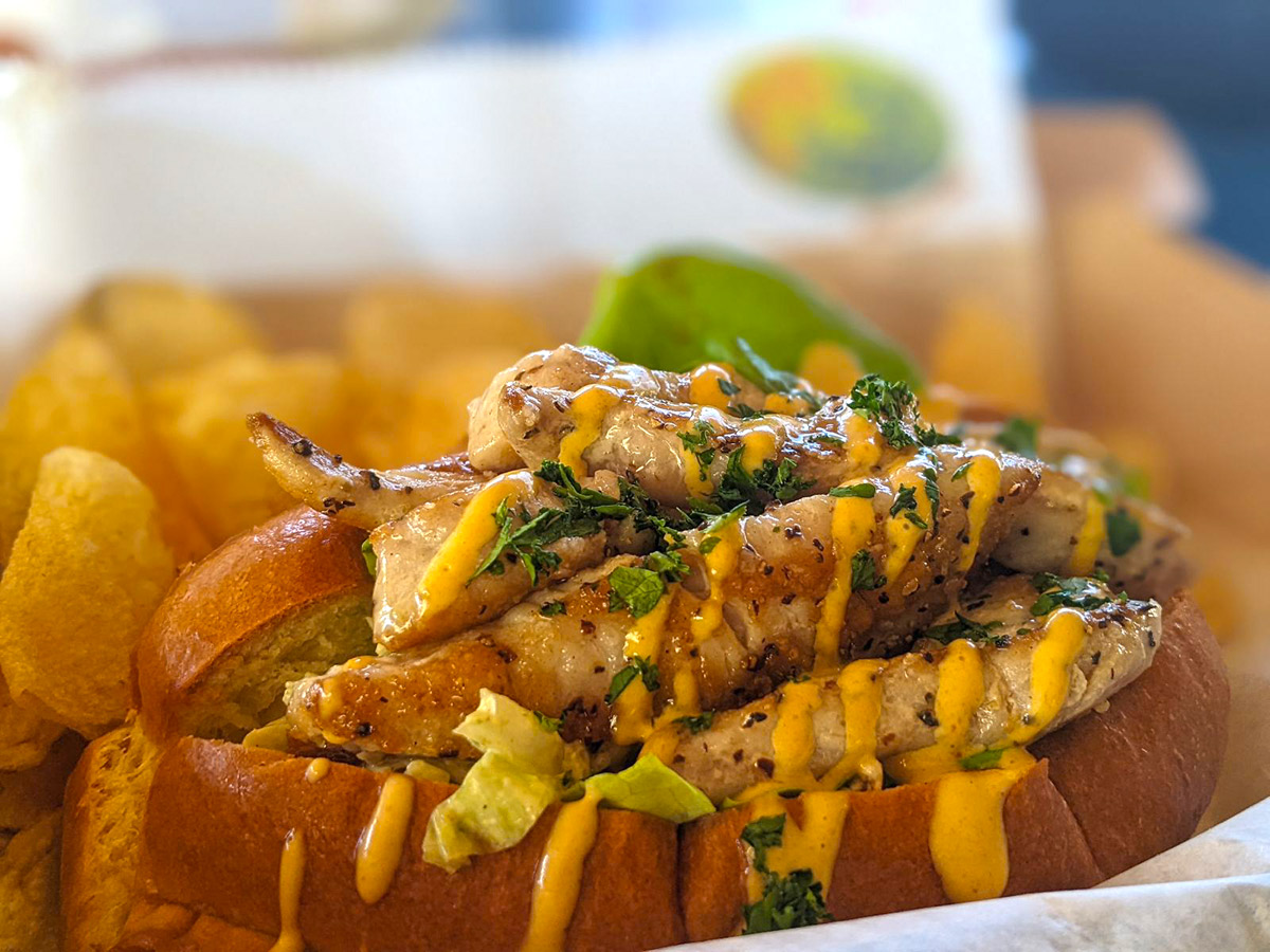 FLORIDA KEYS TABLE: FOOD, DRINKS & PEOPLE