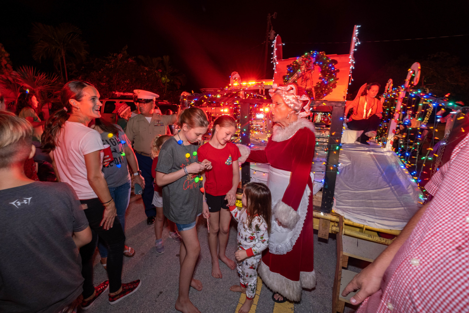 IN PICTURES: ISLAMORADA FIRE RESCUE TAKES SANTA AROUND TOWN