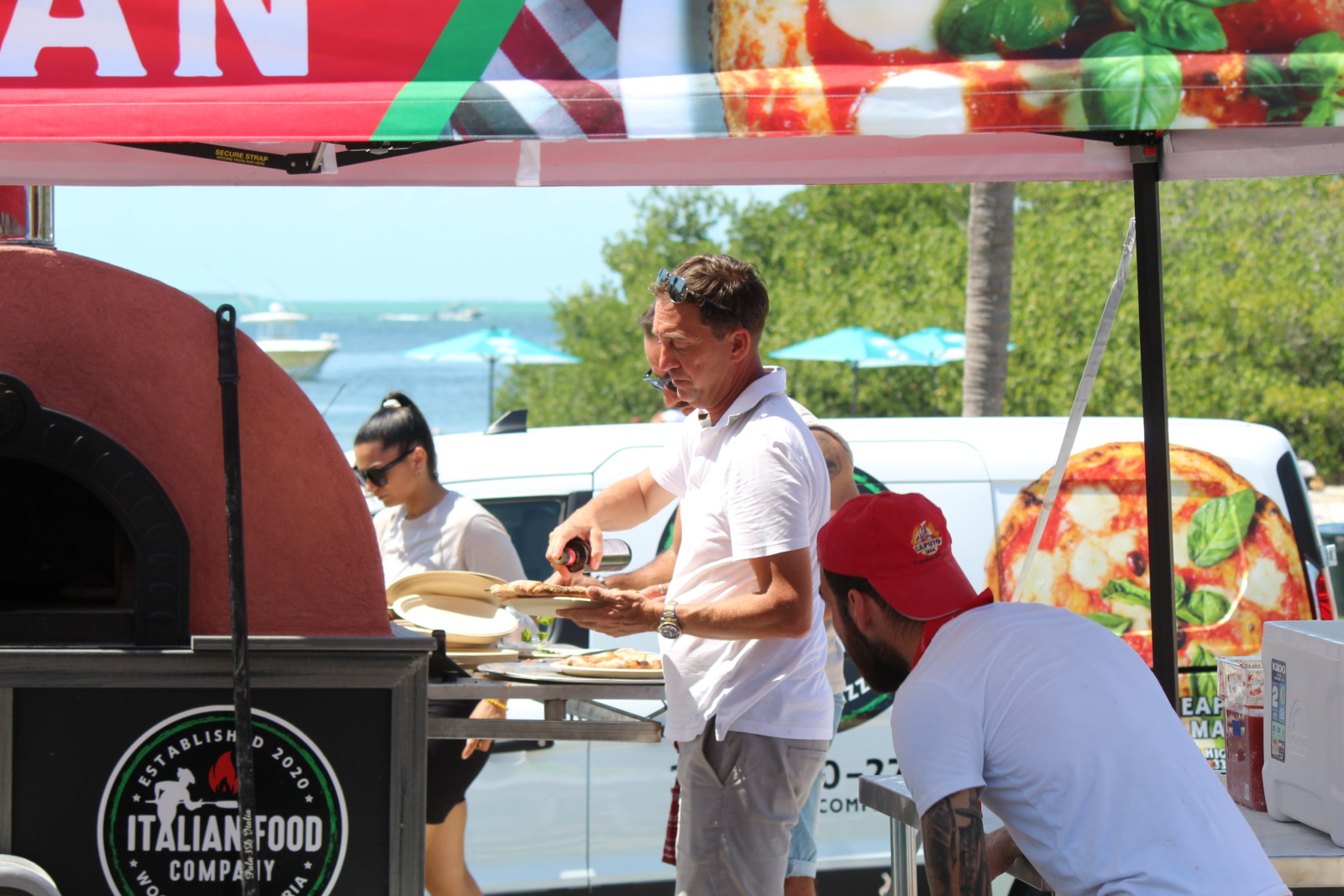 IN PICTURES: ISLAND VIBES RETURN TO ISLAMORADA WITH MERMAIDS & SAND ...