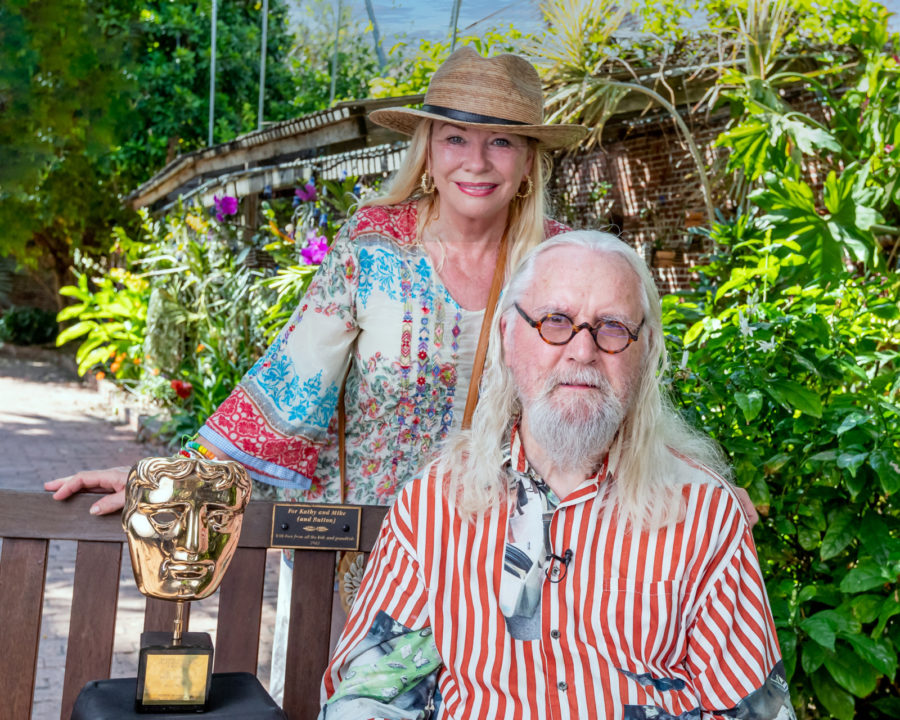 IN PICTURES: COMEDIAN BILLY CONNOLLY ACCEPTS BAFTA AWARD FROM HIS KEY ...