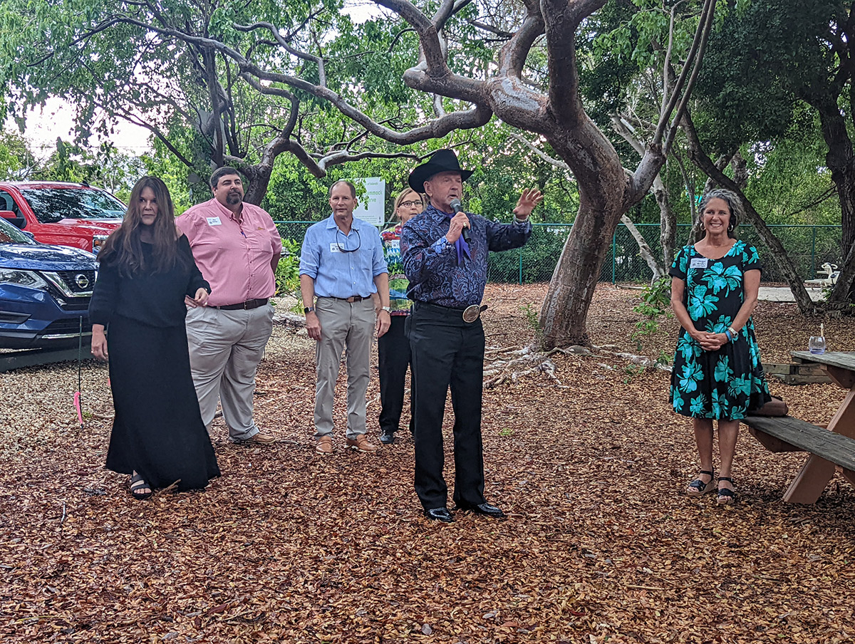 GETTING THE WATER RIGHT: SFWMD BOARD RECEIVES WARM RECEPTION IN FLORIDA ...