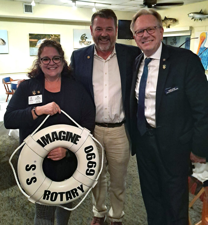 IN PICTURES: UPPER KEYS ROTARY CLUBS WELCOME NEW PRESIDENTS