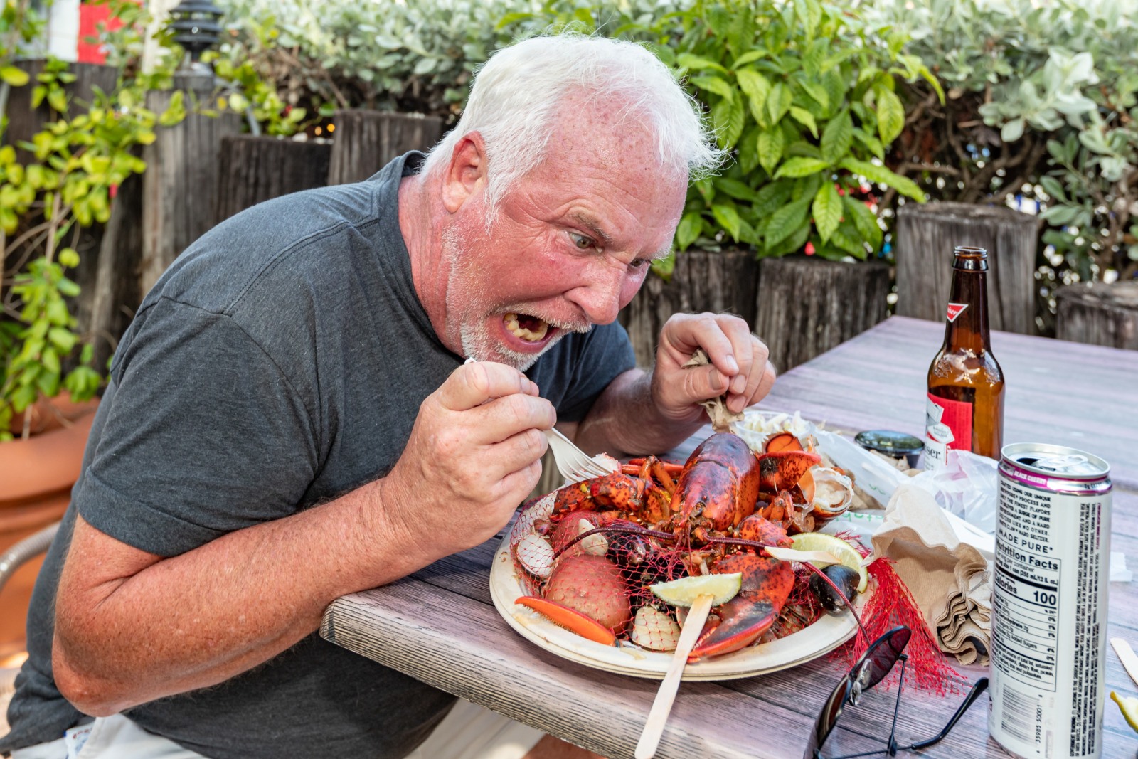 IN PICTURES: HALF SHELL RAW BAR CELEBRATES 50TH ANNIVERSARY WITH ...