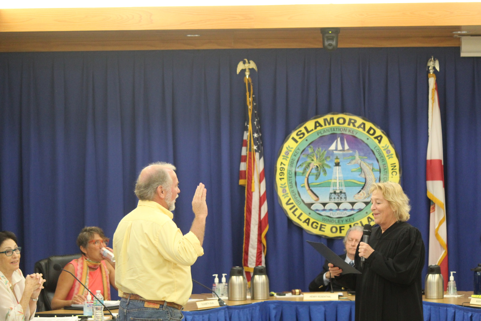 NEW ISLAMORADA COUNCIL SWORN IN