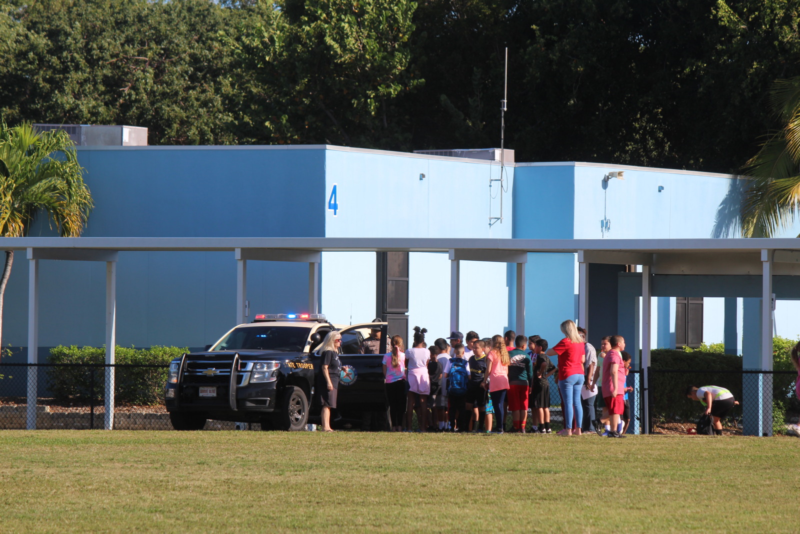 KEY LARGO SCHOOL’S CAREER DAY BRINGS HOT AIR BALLOON & LOCAL PROFESSIONALS