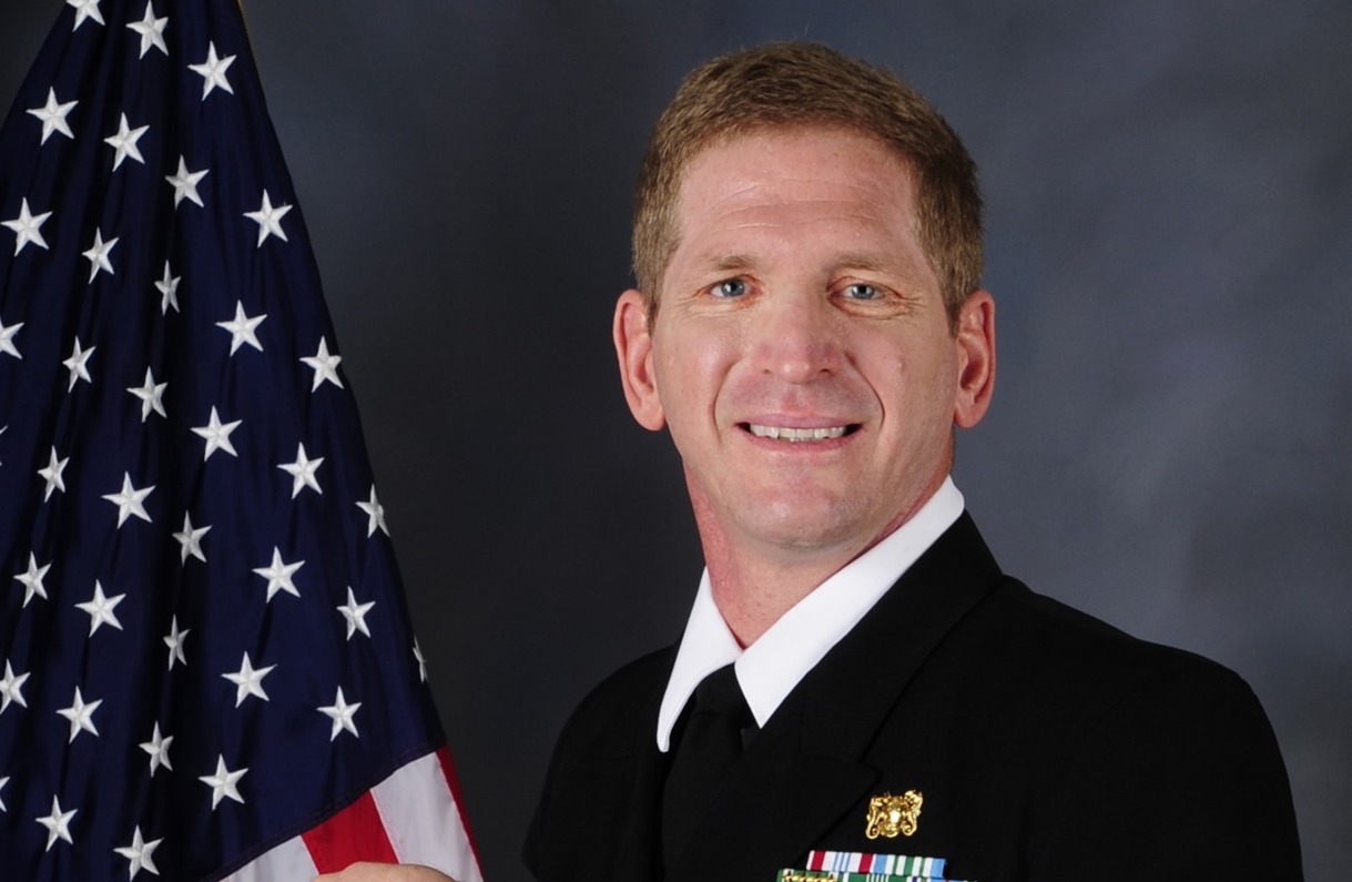 RETIRED NAVY COMMANDER ATTEMPTS WORLD-RECORD UNDERWATER STAY IN KEY LARGO