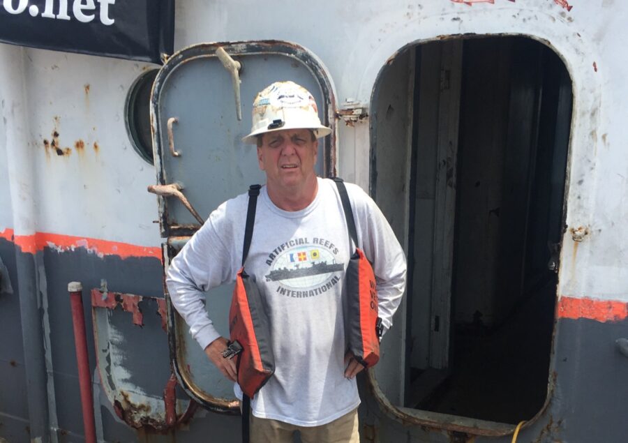 KEY WEST RALLIES TO KEEP LOCAL SHIPWRECKER AFLOAT