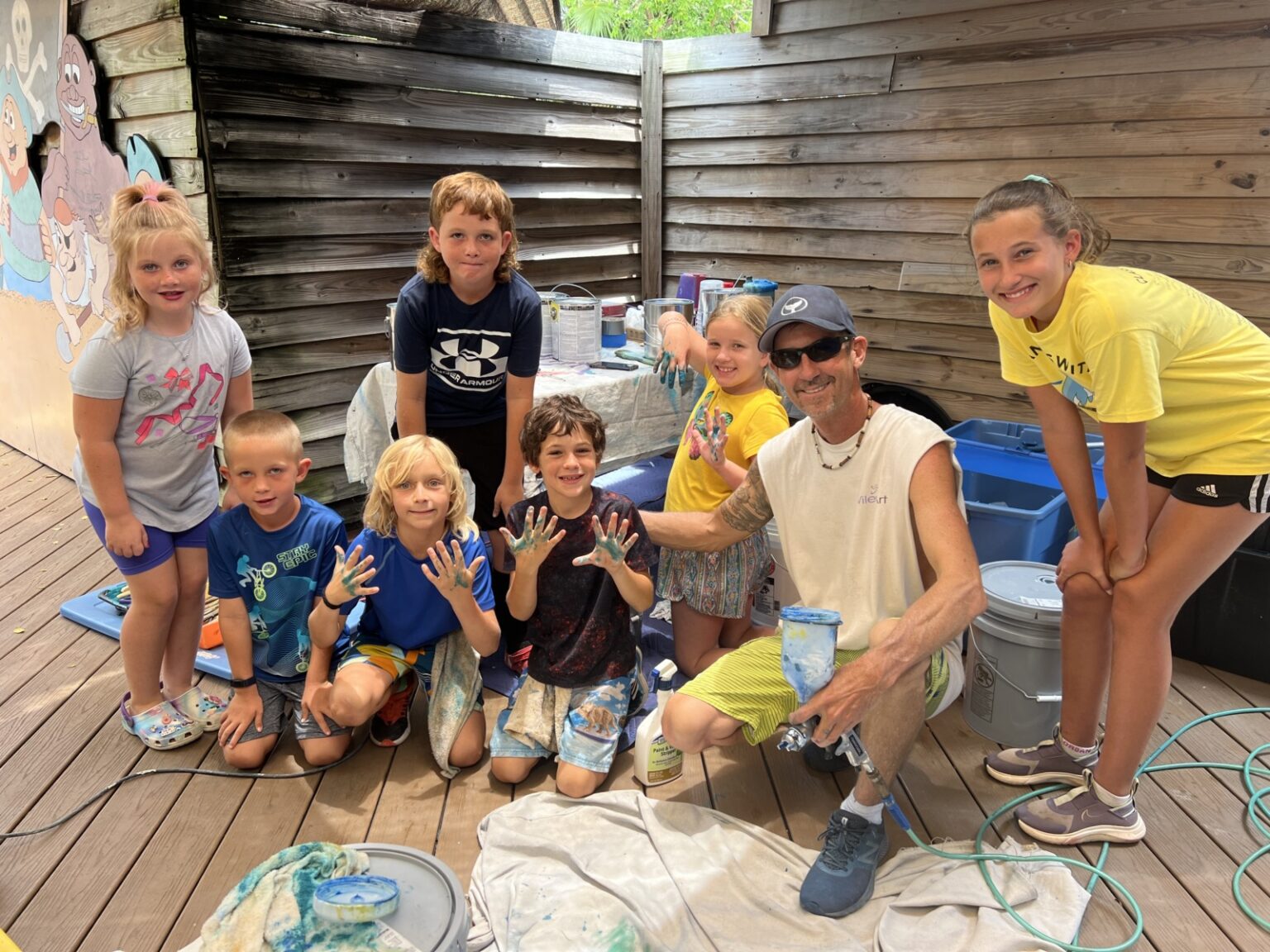 IN PICTURES: WYLAND & SHANNON WILEY TEAM UP FOR CRANE POINT SEASCAPE
