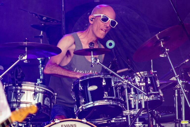 IN PICTURES: SUBLIME WITH ROME ROCKS SOUTHERNMOST CITY