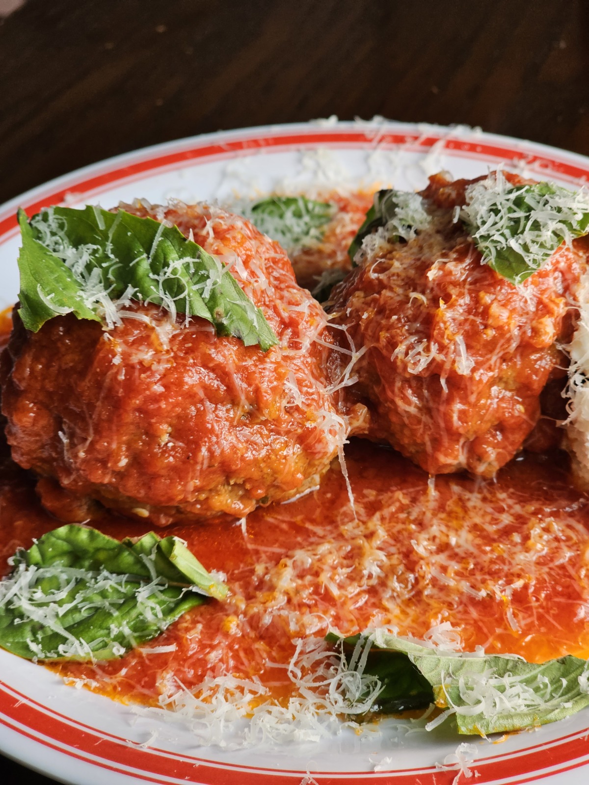 DELICIOUS ‘KRUST’: DELVING INTO THE MENU OF A TAVERNIER PIZZA SHOP