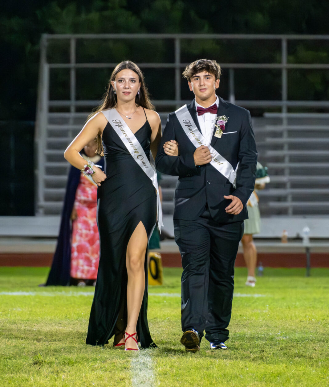 CORAL SHORES CROWNS HOMECOMING KING & QUEEEN
