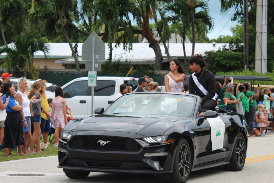 IN PICTURES: CORAL SHORES HOMECOMING PARADE BRINGS FLOATS, BOATS & BANDS