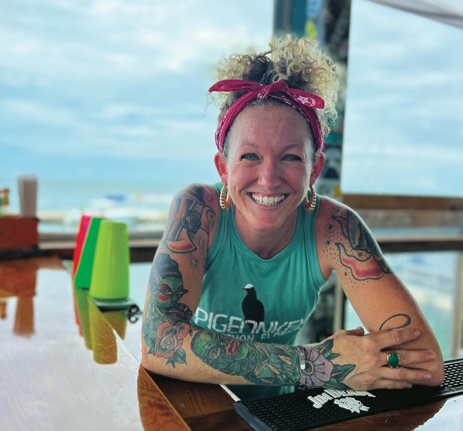 KEYS WOMAN MAGAZINE: PROFILES