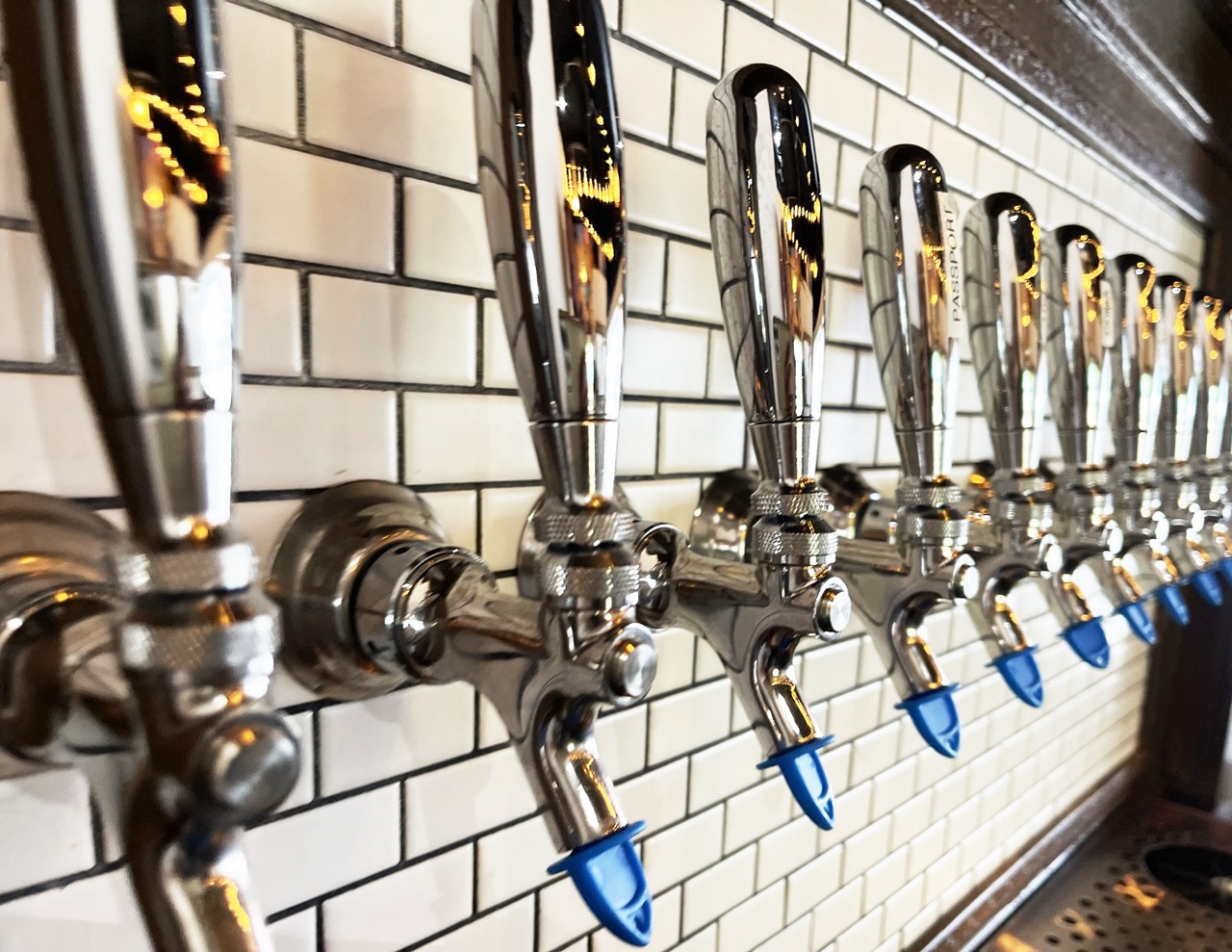 WHAT’S ON TAP? CAYO HUESO BREWING OPENS TODAY ON STOCK ISLAND