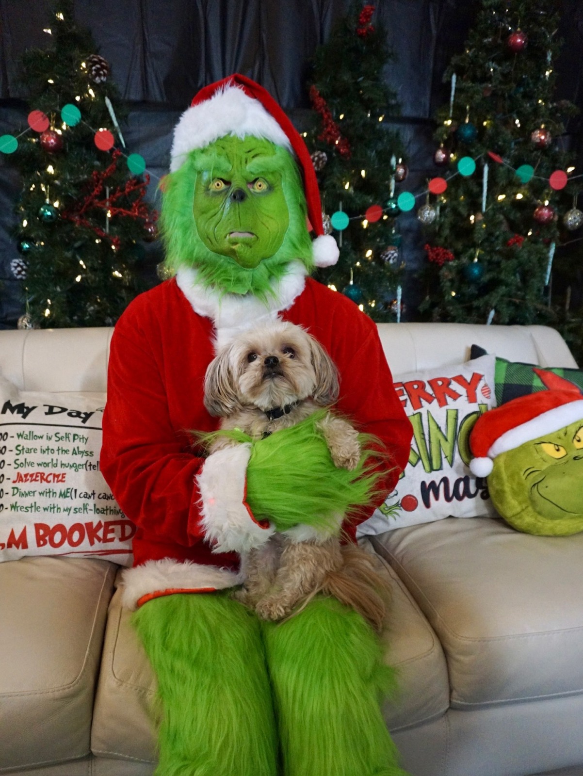 MERRY GRINCHMAS: DR. SEUSS ICON VISITS BERKSHIRE HATHAWAY