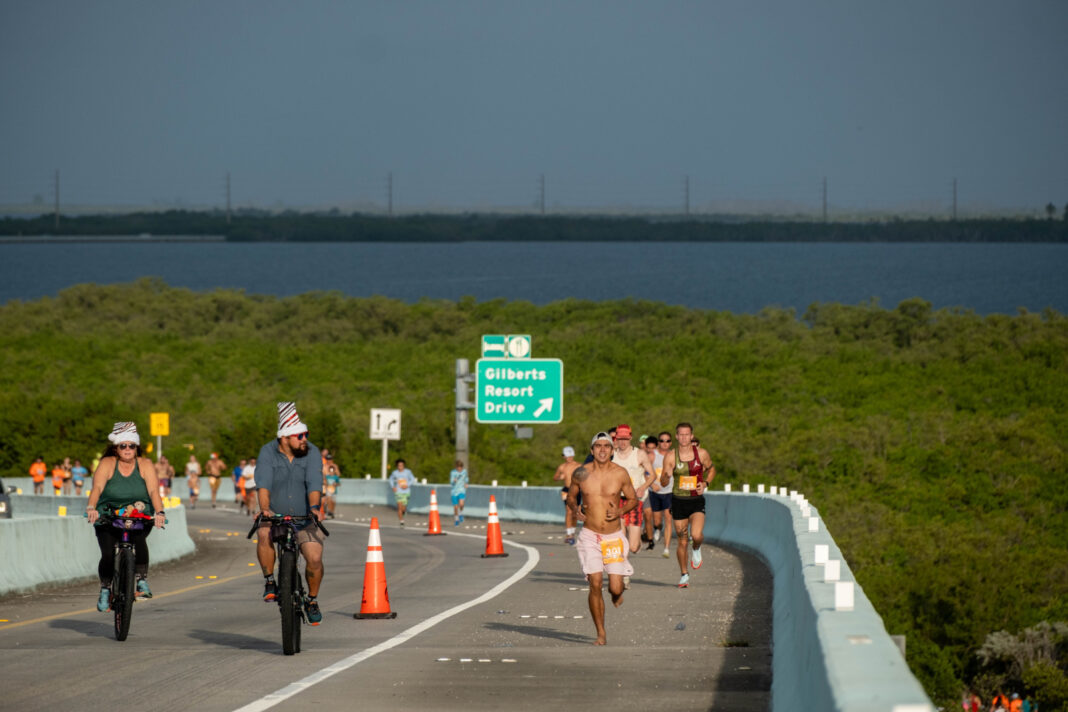 IN PICTURES: RECORD 500 RUNNERS & WALKERS TAKE PART IN ANNUAL KEY LARGO ...