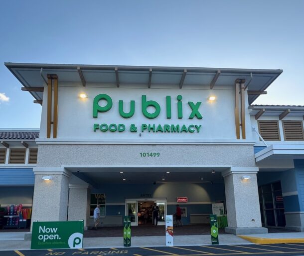 A NEW, LARGER PUBLIX OPENS IN KEY LARGO
