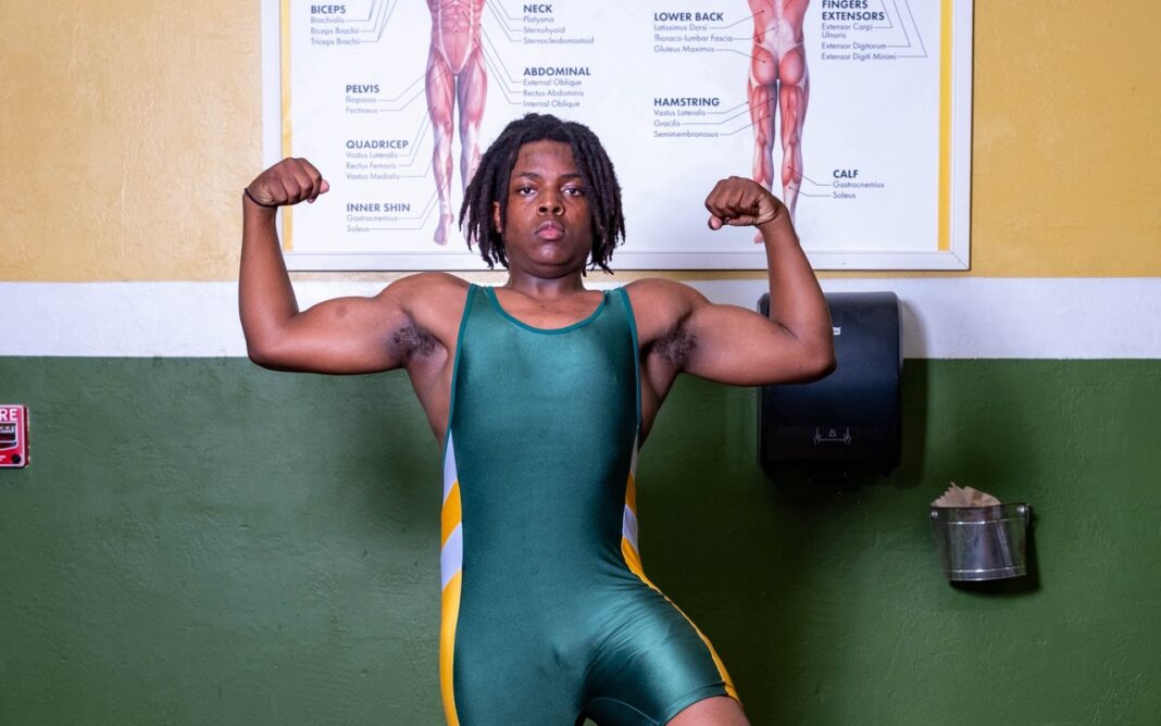 LIFTERS ROSS & JOHNSON EARN TOP-10 BERTHS IN STATE MEET