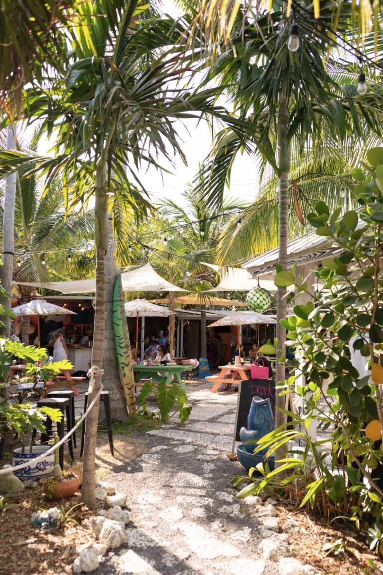 IN PICTURES: THE LAGOON ON GRASSY KEY REVIVES EARTH DAY MURAL FEST