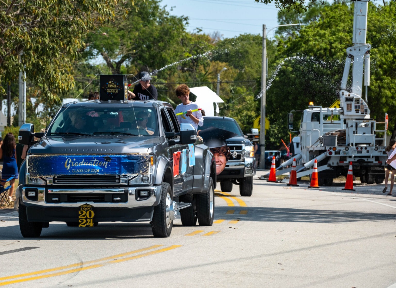 IN PICTURES: CORAL SHORES SENIORS PARADE IN A FINAL FAREWELL
