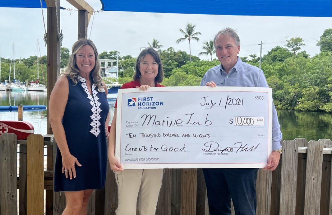 ‘GRANTS FOR GOOD’: FIRST HORIZON BANK DONATES TO KEY LARGO’S MARINELAB