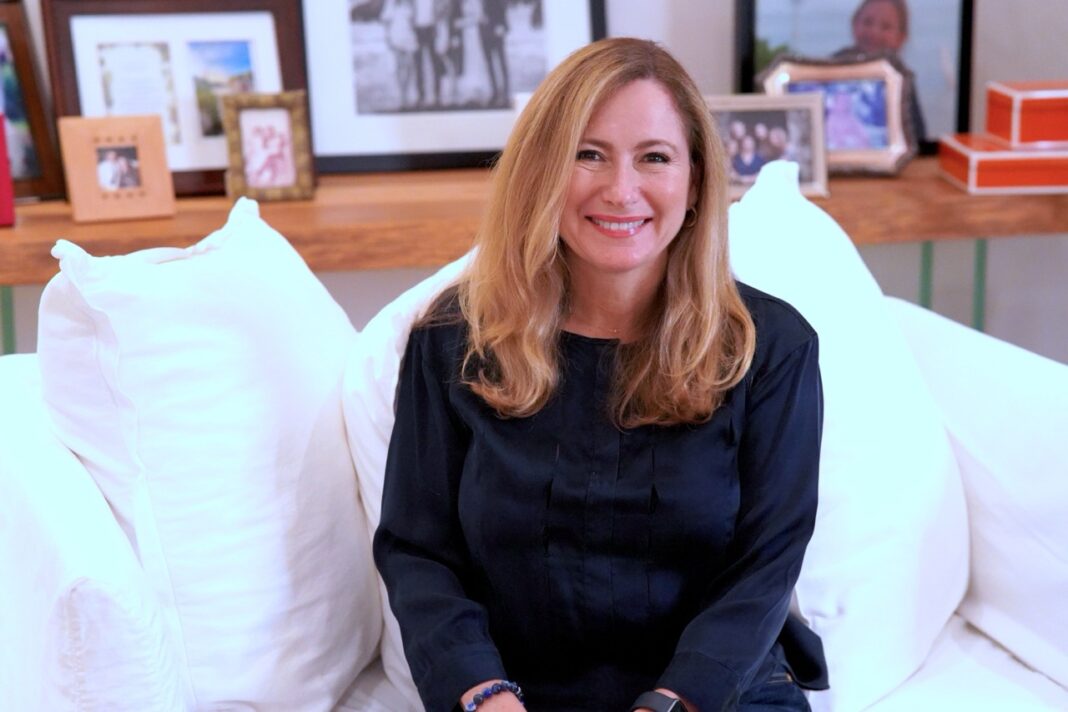 INCUMBENT RICK SCOTT & FORMER REP. DEBBIE MUCARSEL-POWELL SEEK U.S ...