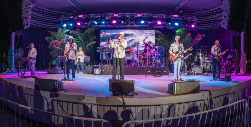 IN PICTURES: THE BEACH BOYS FILL KEY WEST WITH ‘GOOD VIBRATIONS’
