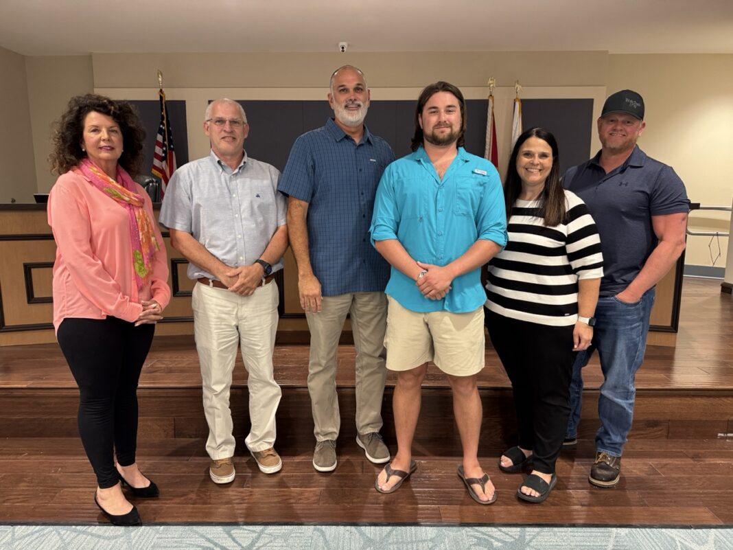 MARATHON CITY COUNCIL HIGHLIGHTS LOCALS & FIREFIGHTERS IN SHORT SESSION