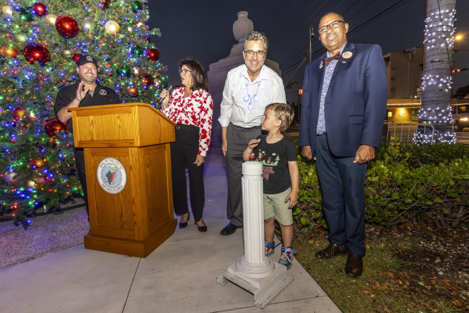 IN PICTURES: KEY WEST GETS LIT FOR THE HOLIDAY SEASON
